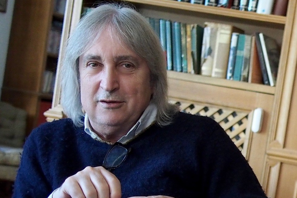 Enrico Vanzina: regista, scrittore e «mezzo matto»