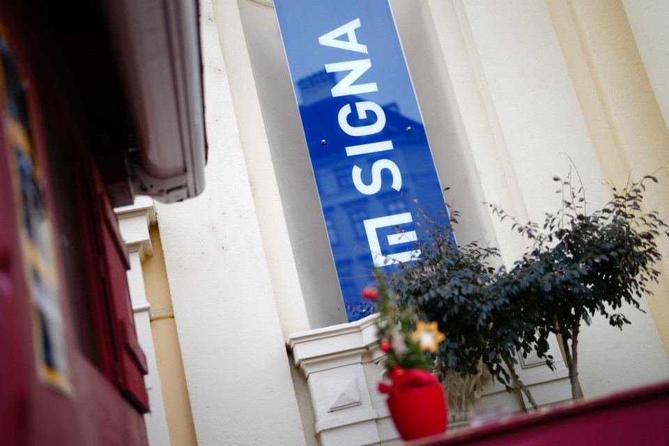 «Credit Suisse è tra i finanziatori di Signa»