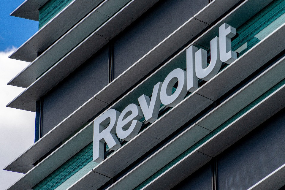Revolut potrebbe sbarcare in Svizzera