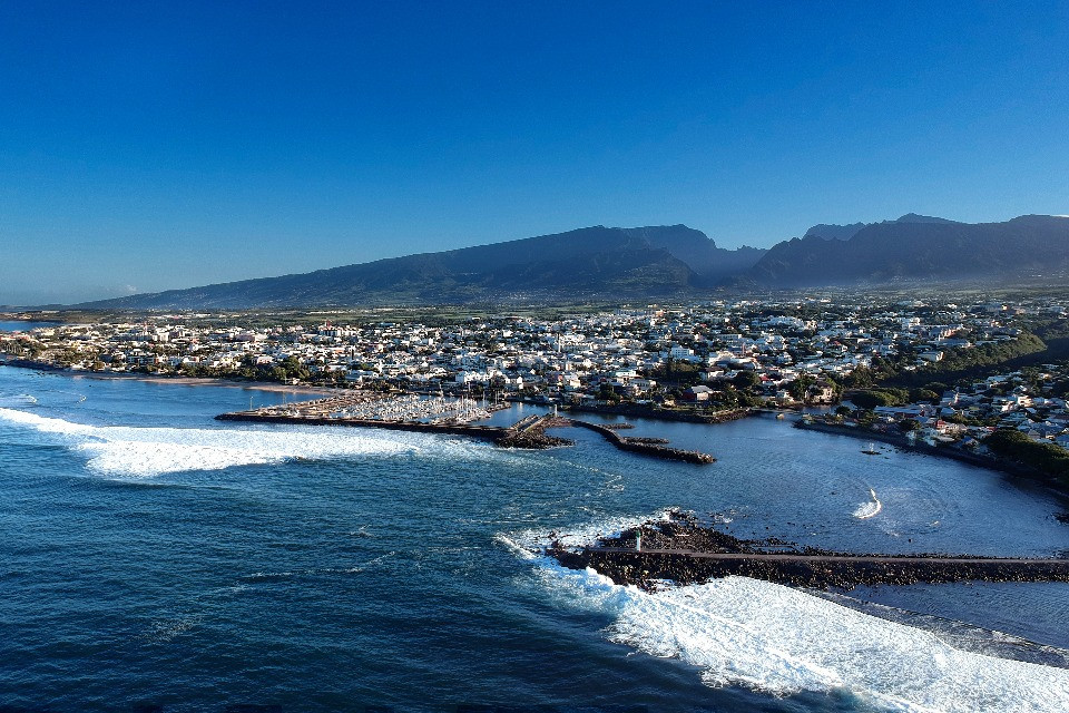 Il «devastante» ciclone Belal verso La Réunion: massima allerta