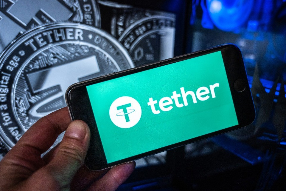 Plan B: Giancarlo Devasini, l'uomo dietro a Tether, tra i più ricchi d ...