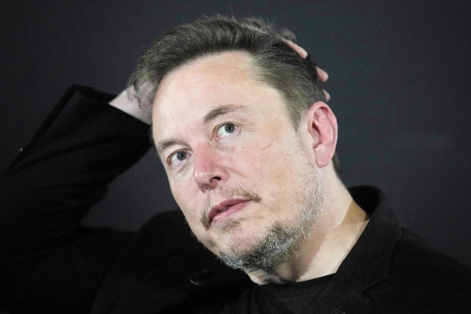 L'IA di Elon Musk diffonde fake news sull'attentato a Donald Trump