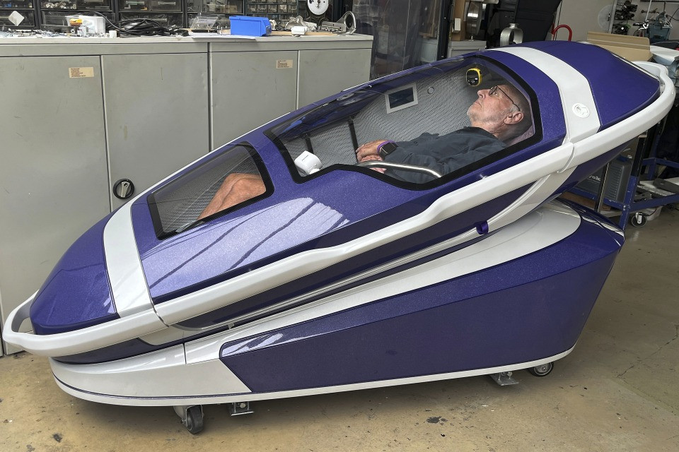 Capsula Sarco per il suicidio assistito, che cosa dice la legge?