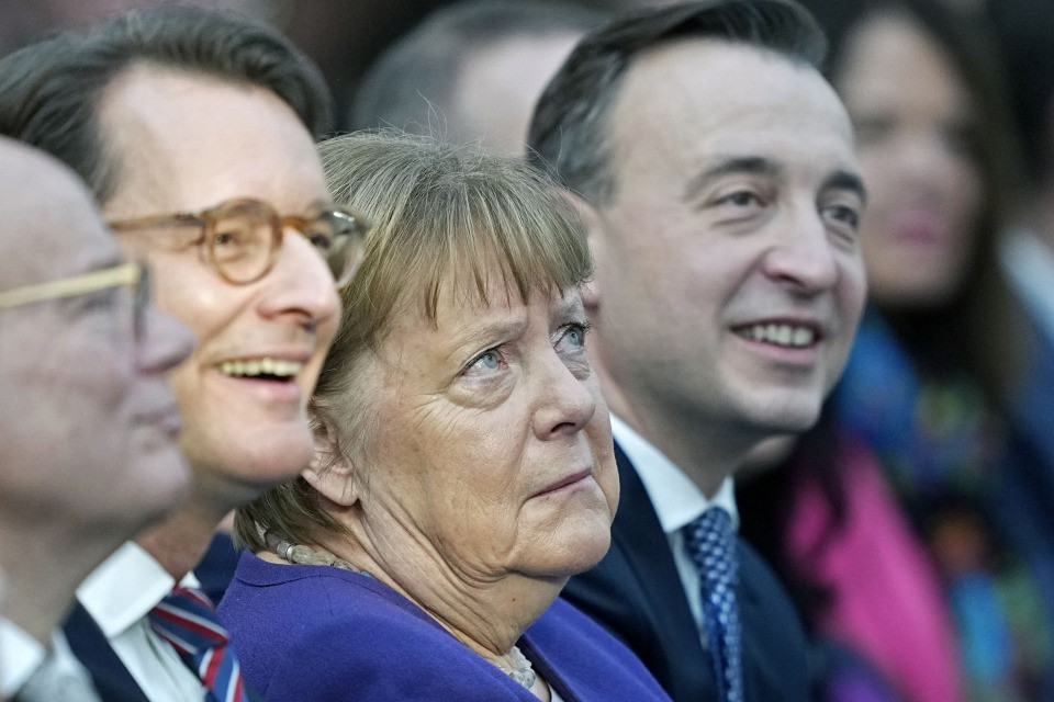 L'incredibile successo editoriale di Angela Merkel