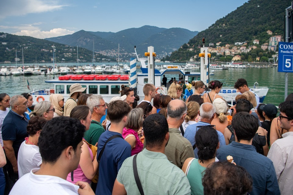 «Il Lario deve delocalizzare i flussi turistici»