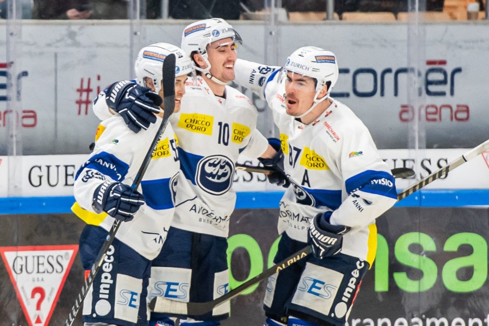 Alex Formenton torna in biancoblù