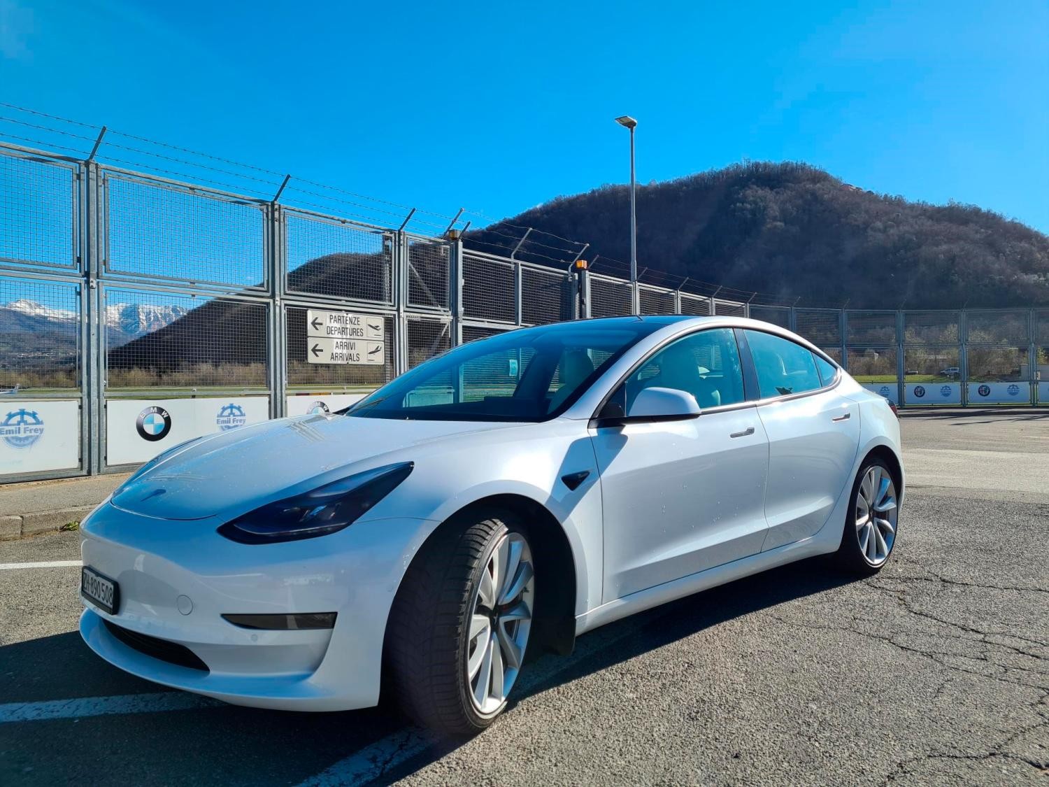Tesla Model 3: elettrica sportiva