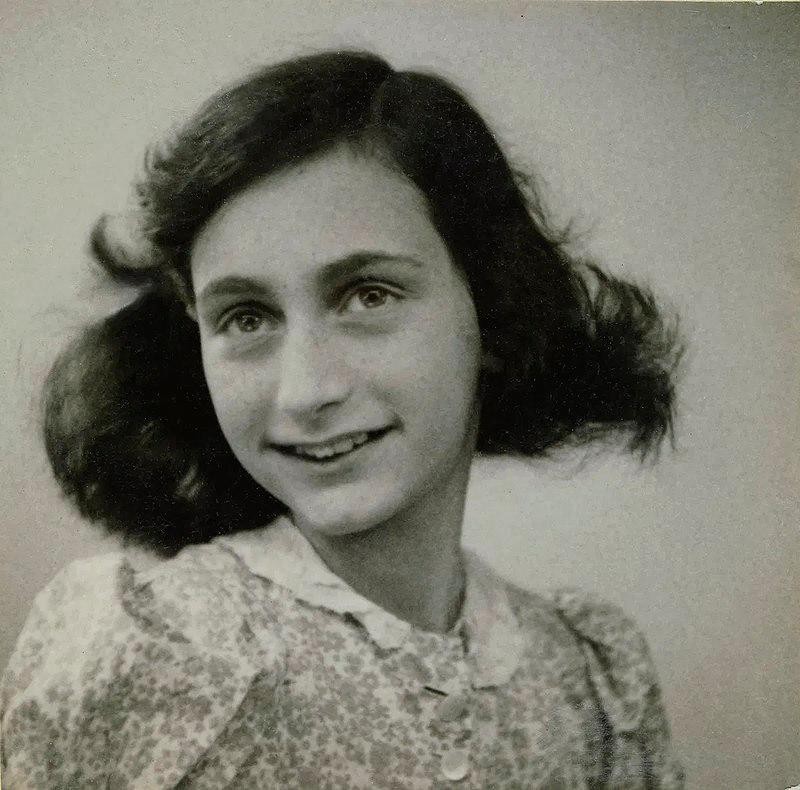 Ecco chi fu a tradire Anna Frank